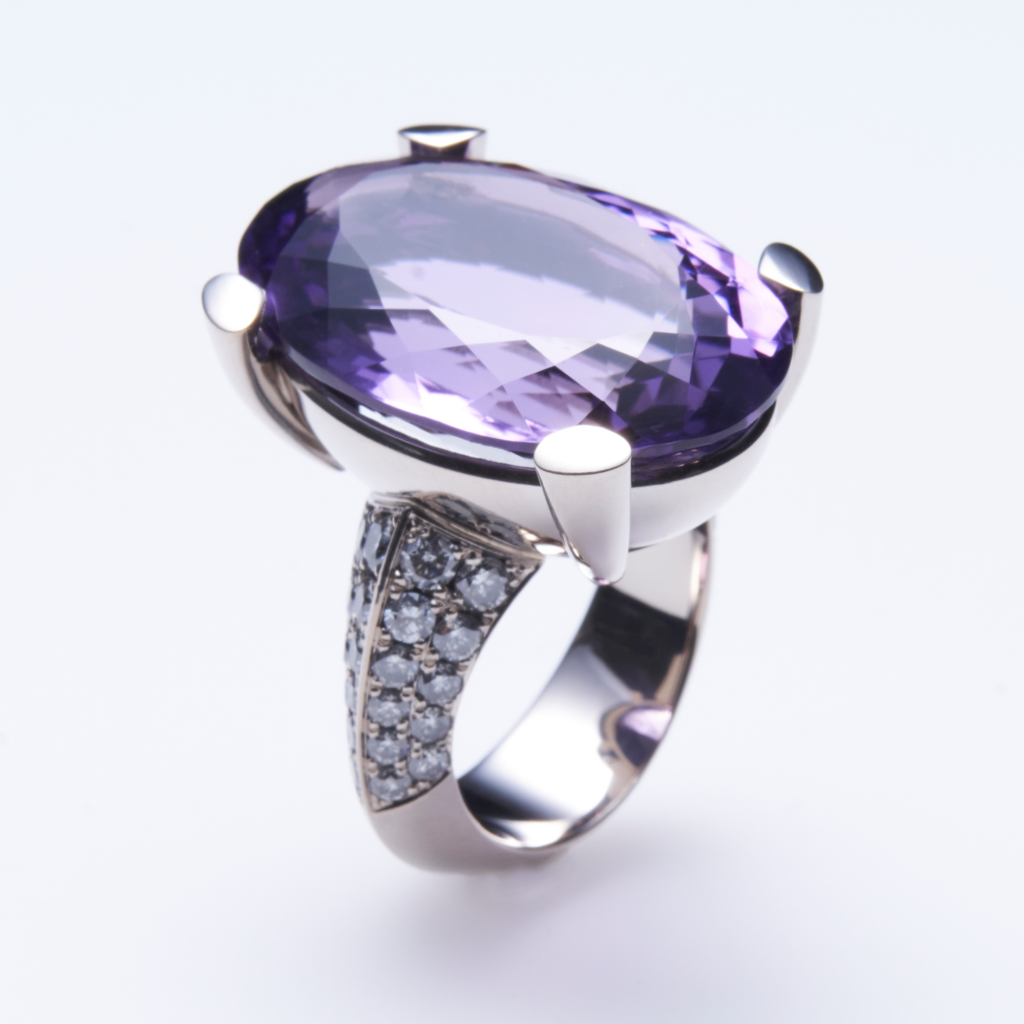 Damenring mit Diamanten und Amethyst - Sahak Fine Swiss Jewellery